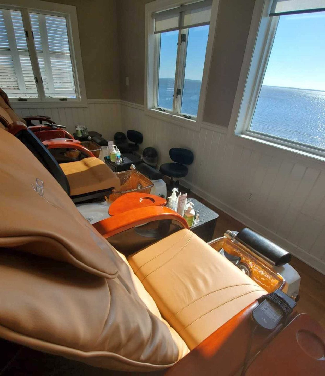 AQUA Spa Pedicure - AQUA SPA Duck Outer Banks Outer Banks Spa
